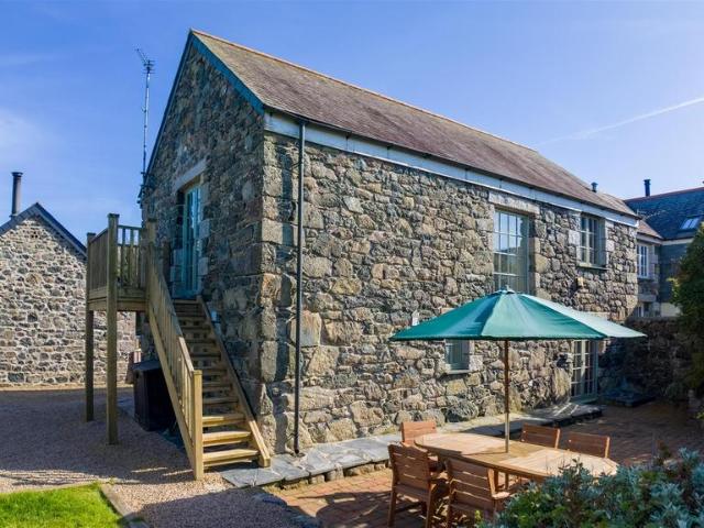 3 bedroom property for sale