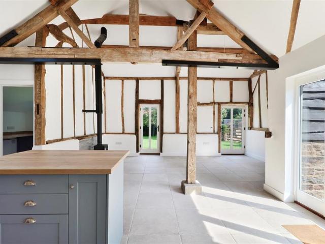3 bedroom property for sale