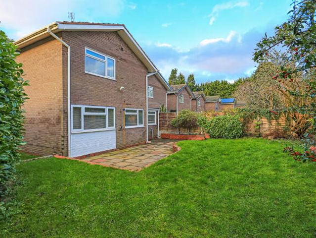 3 bedroom detached house for sale in Eastfield Drive, Solihull, B92