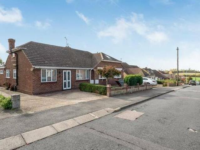 3 bedroom property for sale in Fairview Road Istead Rise Gravesend DA13