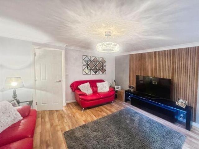 3 bedroom property for sale in Temple Road, Smithills, BL1