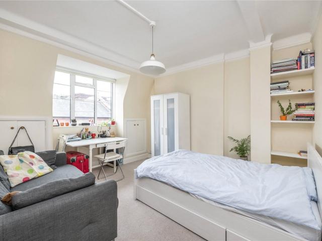 3 bedroom property in 54 56 Neal Street, London, WC2H £3,500 pcm | Chestertons