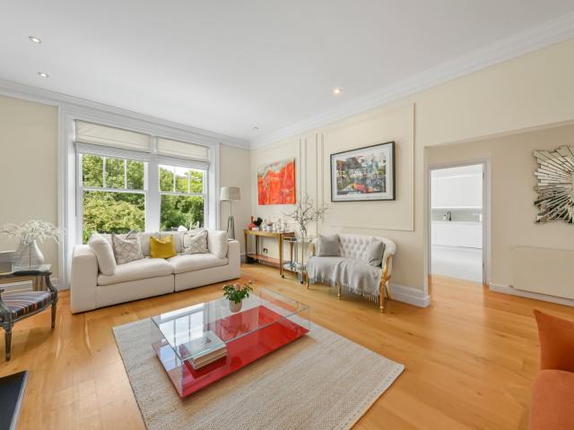 3 bedroom property in Canfield Gardens, London, NW6 £8,450 pcm | Chestertons