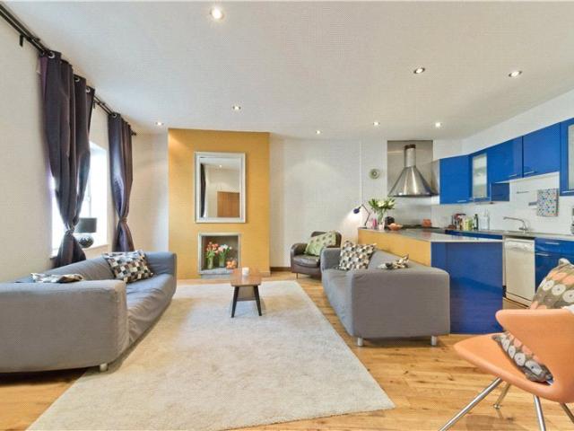 3 bedroom property in Balls Pond Road, Islington, London, N1 £4,000 pcm | Chestertons