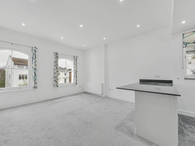 3 bedroom property in Buckland Crescent, London, NW3 £3,350 pcm | Chestertons