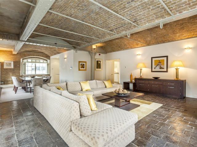 3 bedroom property in Ivory House, East Smithfield, St Katharine Docks, London, E1W £10,000 pcm | Chestertons