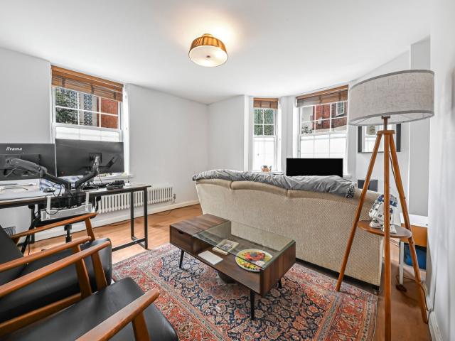 3 bedroom property in Una House, Prince of Wales Road, London, NW5 £2,750 pcm | Chestertons