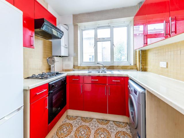 3 bedroom property located in Bloomsbury close to Kings Cross Station