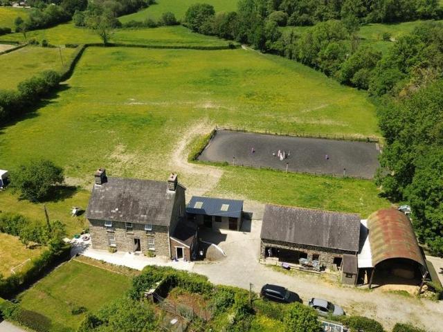 3 bedroom property with land for sale