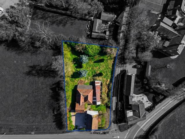 3 bedroom property with land for sale