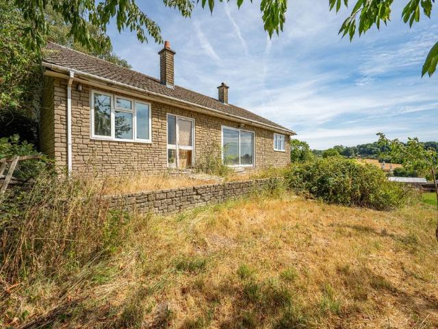 3 bedroom property with land for sale