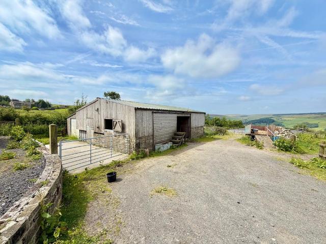 3 bedroom property with land for sale
