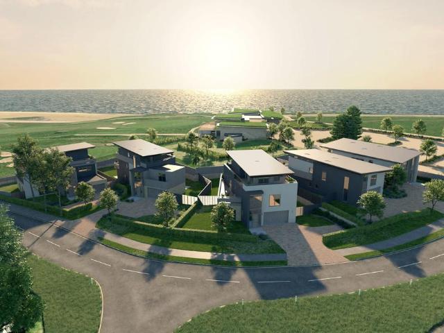 3 bedroom property with land for sale