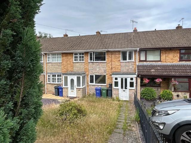 3 bedroom property to let in Marlborough Gardens, Wordsley, Stourbridge £1,175 pcm