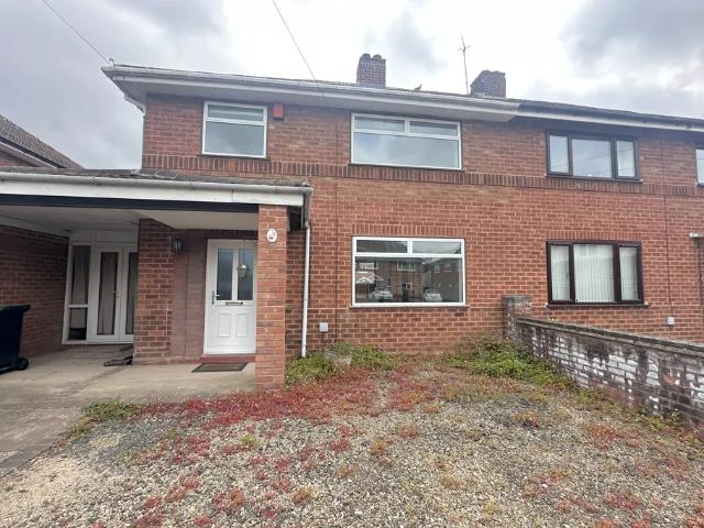 3 bedroom property to let in Melbourne Avenue, Bromsgrove £1,150 pcm