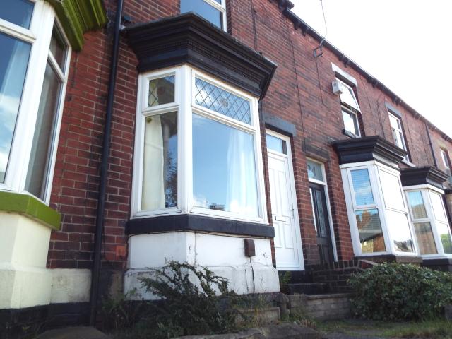 3 bedroom property to let in Norton Lees Road, Sheffield, Meersbrook, S8 £850 pcm
