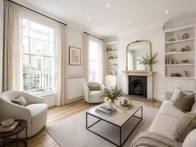 3 bedroom property to let in Cambridge Street, London, SW1V.