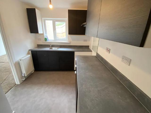 3 bedroom property to let in Elm Road, Dudley £1,150 pcm