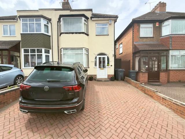 3 bedroom property to let in Elmcroft Road, Yardley B26 £1,300 pcm