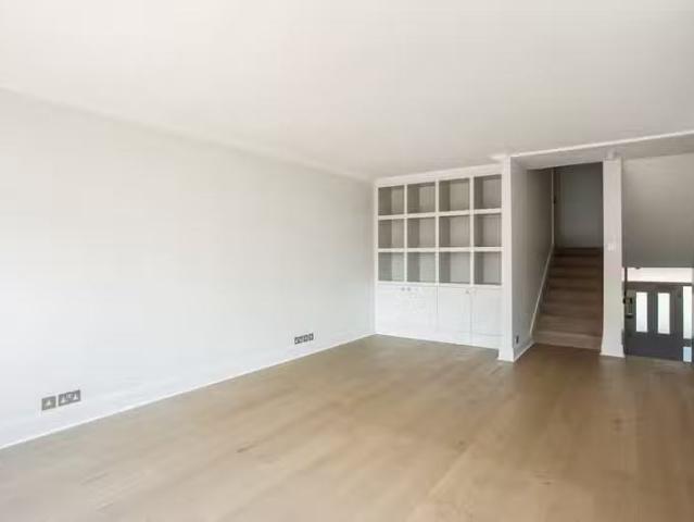3 bedroom property to let in Elystan Place, Chelsea, SW3 £1.
