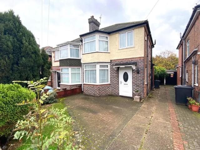 3 bedroom property to let in Ermington Crescent, Hodge Hill, B36 £1,200 pcm