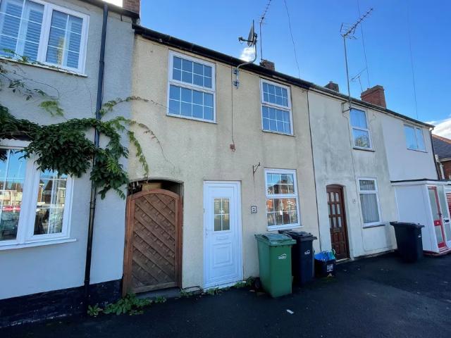 3 bedroom property to let in Halesowen, West Midlands £995 pcm