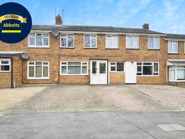 3 bedroom property to let in Latchetts Shaw, Kingswood SS16 £1,875 pcm
