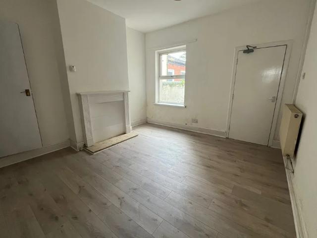 3 bedroom property to let in Leslie Road, Wolverhampton £1,050 pcm