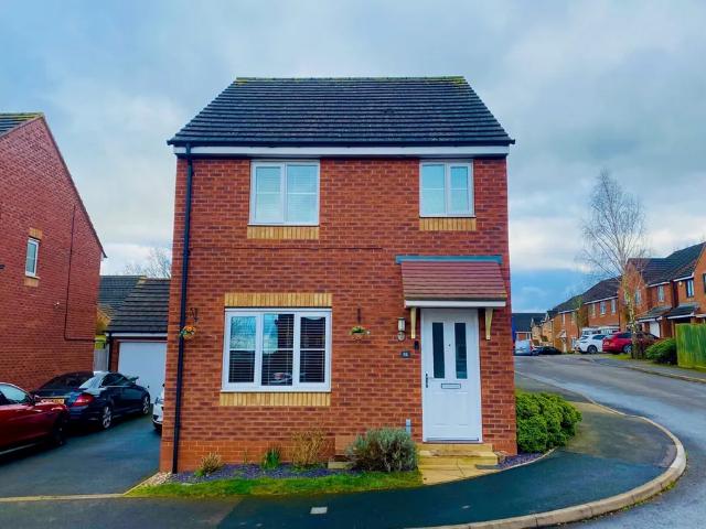 3 bedroom property to let in Levett Grange, Rugeley £1,200 pcm