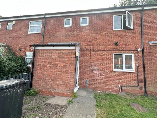3 bedroom property to let in Loxley Close, Redditch £1,150 pcm