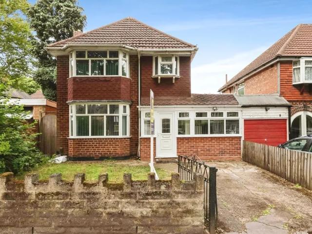 3 bedroom property to let in Robin Road, Erdington, B23 £1,300 pcm