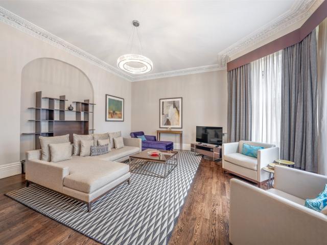 3 bedroom property to let in Stanhope Gardens, London, SW7 £3,300 pw