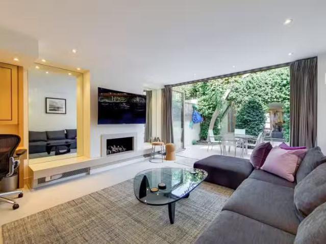 3 bedroom property to let in Shawfield Street, London, SW3 £.