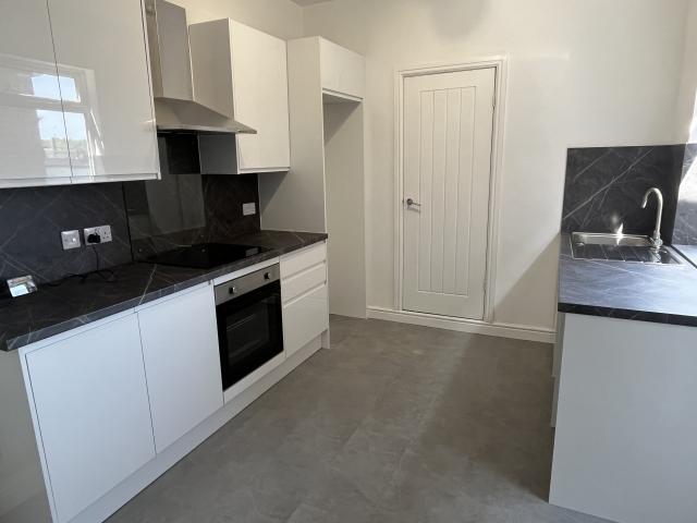3 bedroom property to let in Springwell Lane, Balby £900 pcm