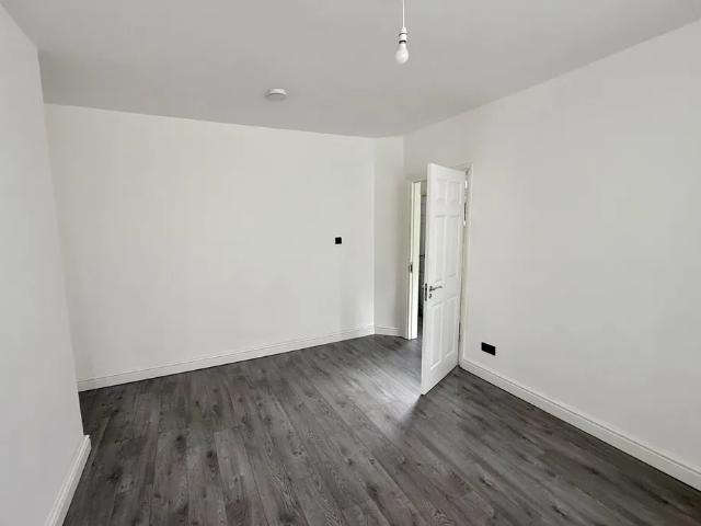 3 bedroom property to let in Woodlands Farm Road, Birmingham, B24 £1,700 pcm