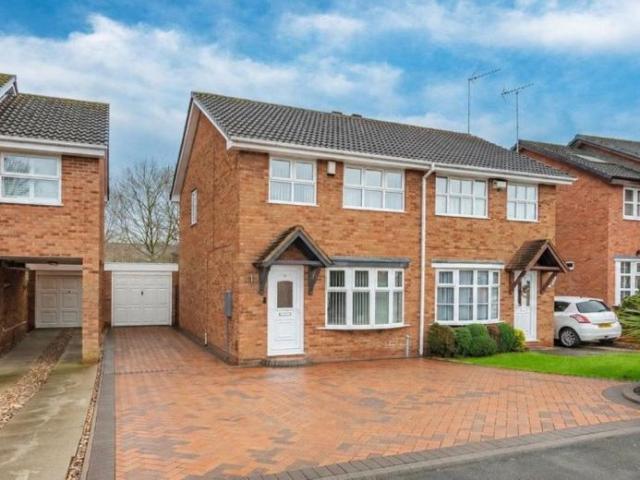 3 bedroom Property To Let