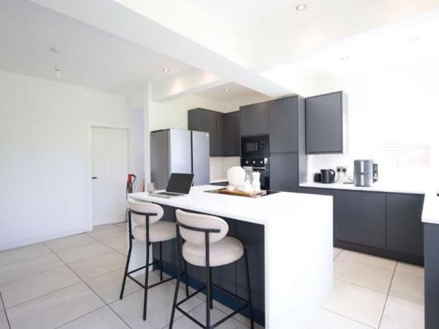 3 bedroom Property To Let