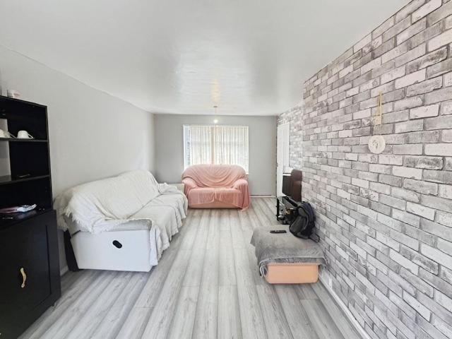 3 bedroom property to rent