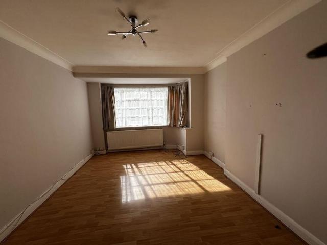 3 bedroom property to rent