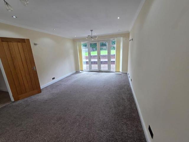 3 bedroom property to rent