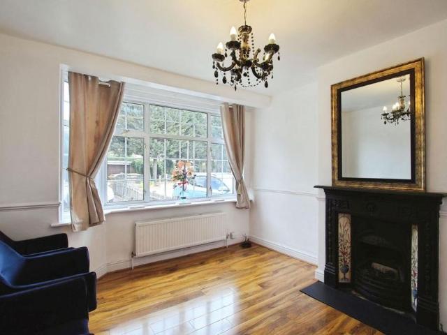 3 bedroom property to rent