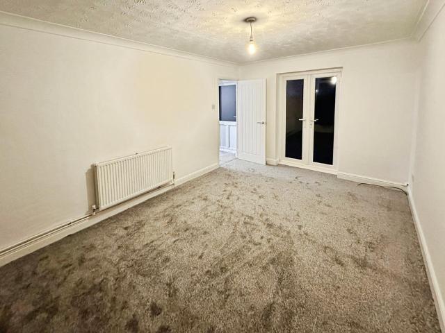 3 bedroom property to rent