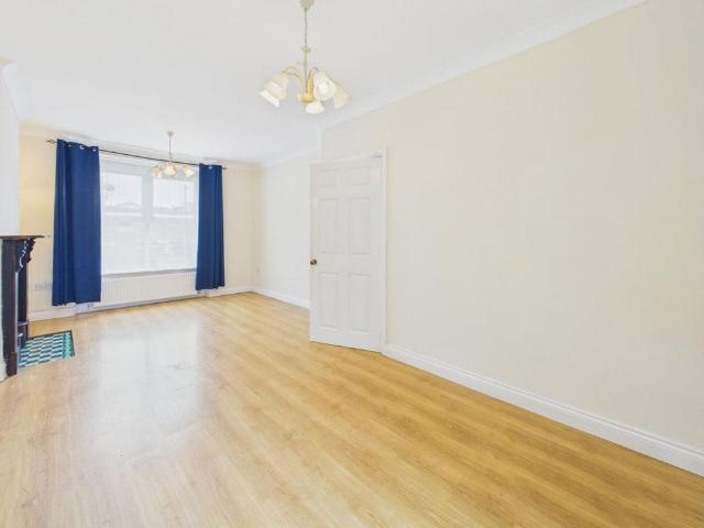 3 bedroom property to rent