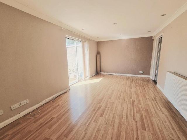 3 bedroom property to rent