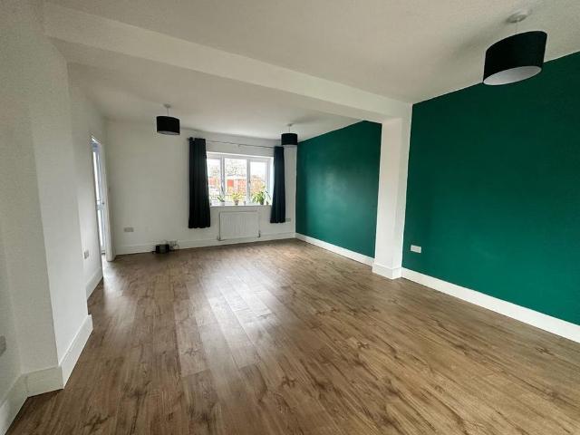 3 bedroom property to rent