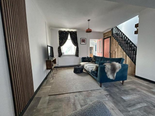 3 bedroom property to rent