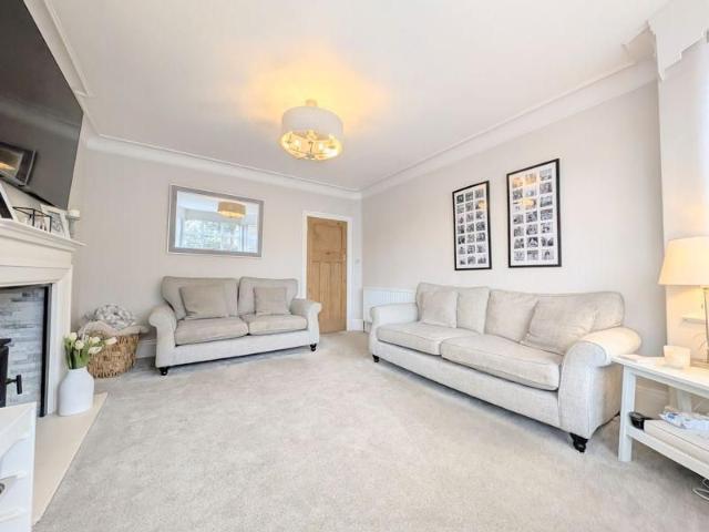 3 bedroom property to rent
