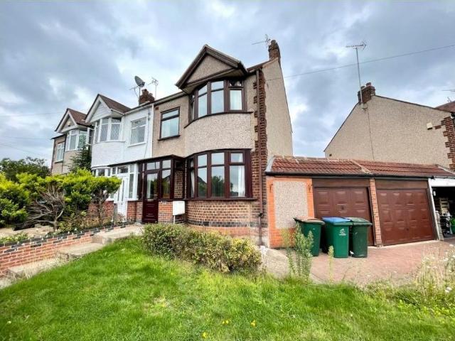 3 bedroom property to rent