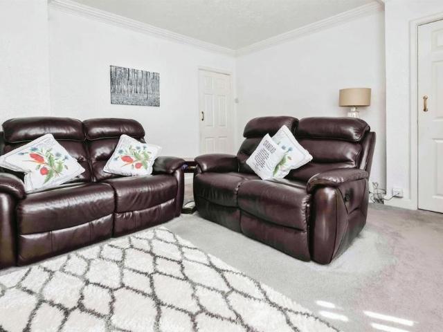 3 bedroom property to rent