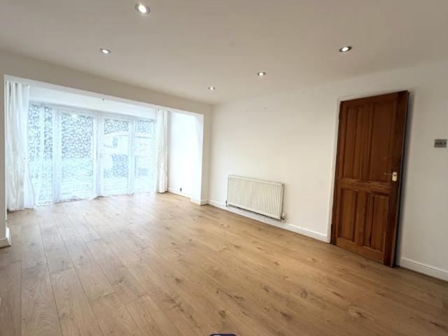 3 bedroom property to rent